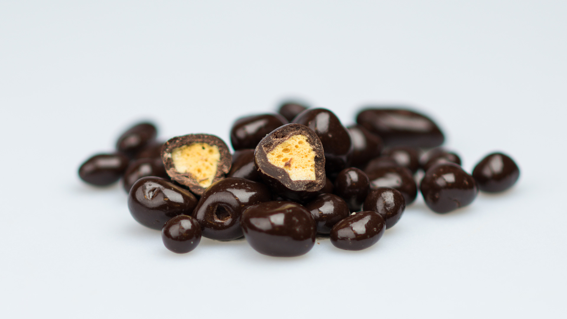 Dark Chocolate Honeycomb Bites - Henleys - Connoisseurs of Confectionery