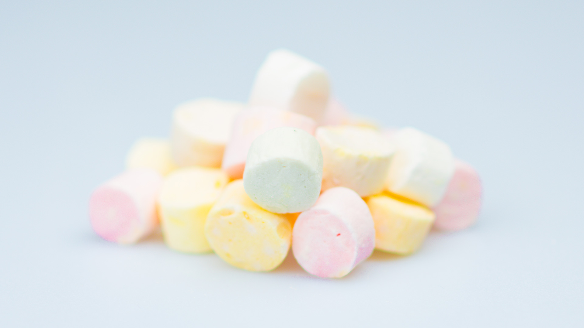 Henleys - Connoisseurs of Confectionery